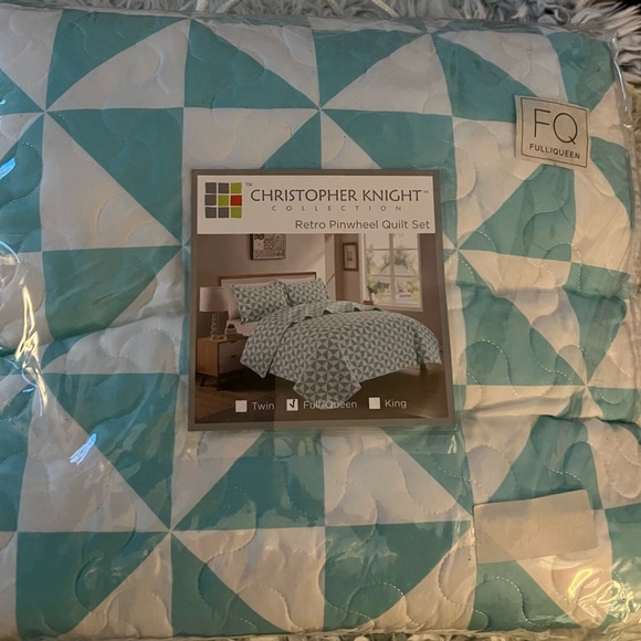 Christopher Knight | Bedding | Christopher Knight Retro Pinwheel Quilts ...